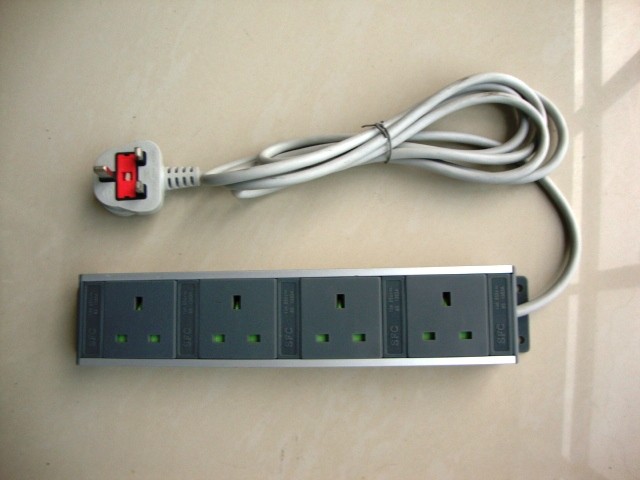 Black UK 4 Socket Electrical Extension Cord , Rack Mount Power ...