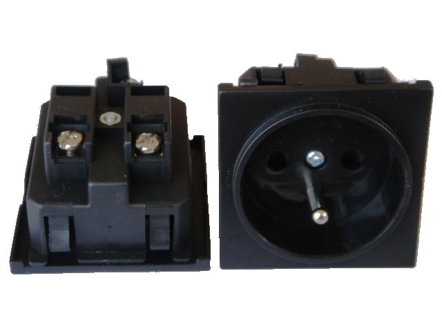 250V 16A France Plastic Electric Power Sockets Wall Receptacle Single Jack