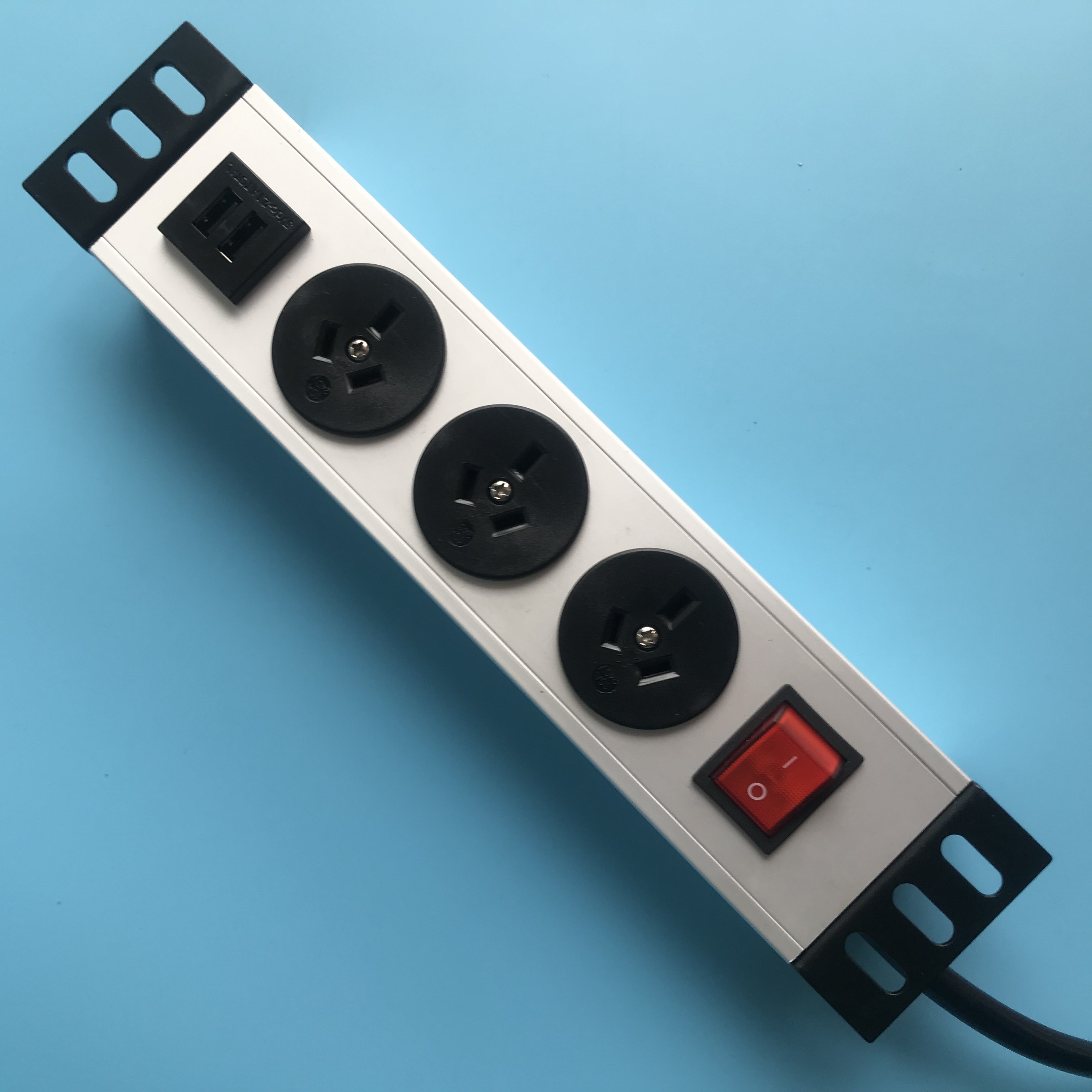 3 Australian Outlet Power Strip With USB 2M Cable Metal Shell